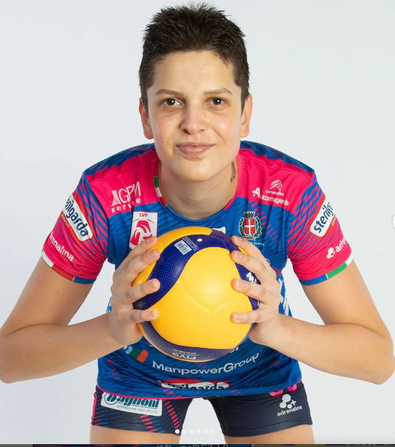 Zehra Güneş Ve Ebrar Karakurt, Dünyanın En Zengin 20 Kadın Voleybolcusu ...