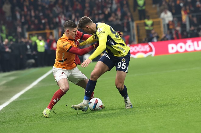 Dev Derbideki Pozisyon İçin Trio Ekibi Hemfikir Oldu: Dev Derbideki Pozisyon İçin Trio Ekibi Hemfikir Oldu: